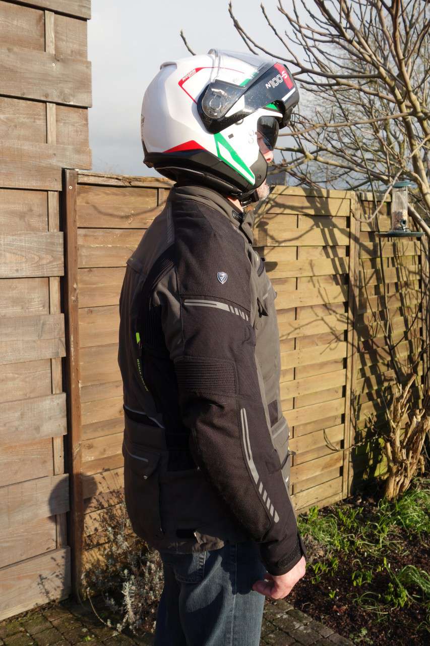 Veste Modeka Tacoma II : qualité et polyvalence.